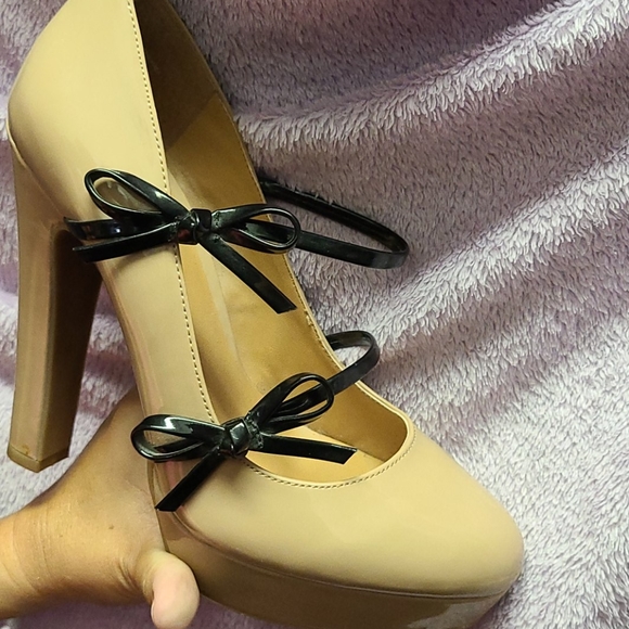 Cosmopolitan | Shoes | Cosmopolitan High Heel | Poshmark